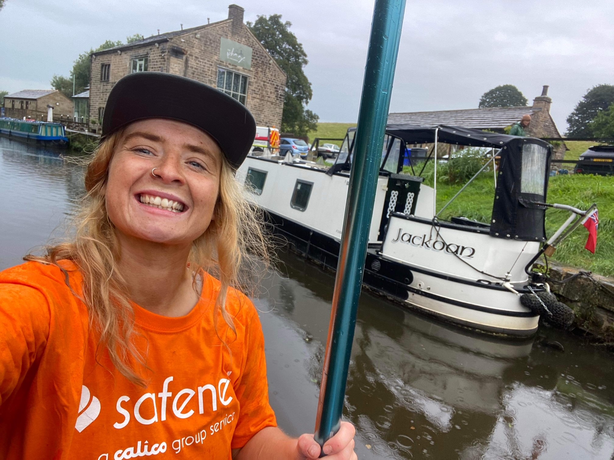 30-mile canal paddle raises over £800 for SafeNet - Safenet